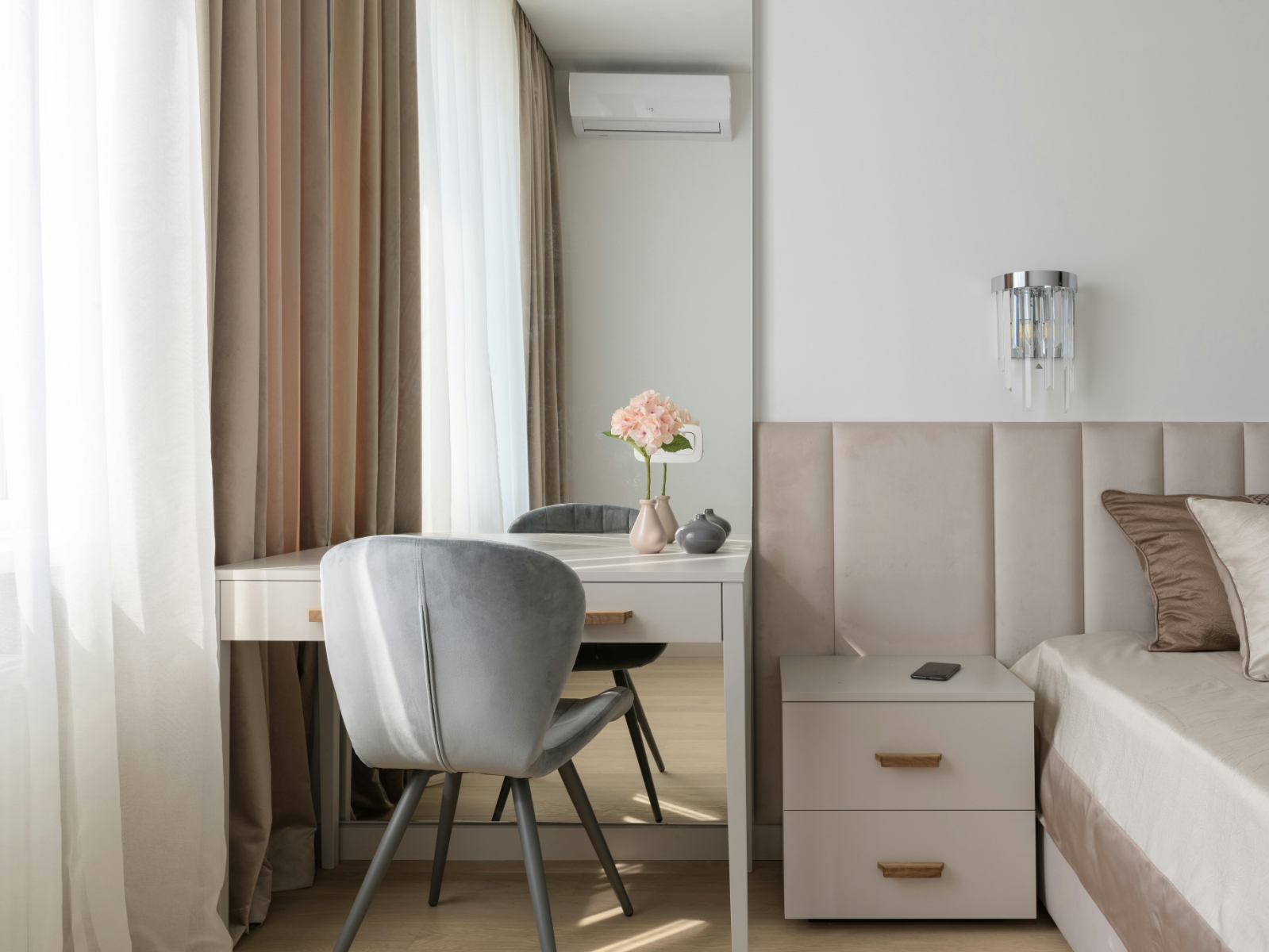 Residential Mirrors: Enhance Your Space with Style & Function